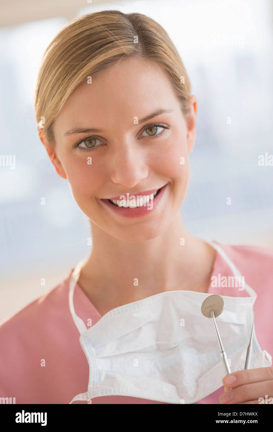 Portrait of female dentist Stock Photo - Alamy