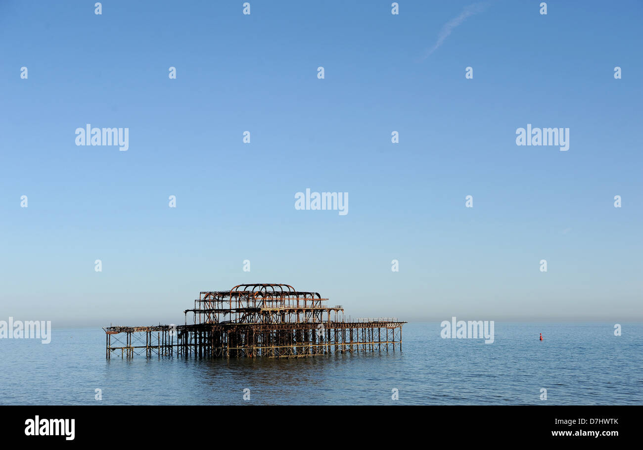 Brighton pier blue sky copy space hi-res stock photography and images ...