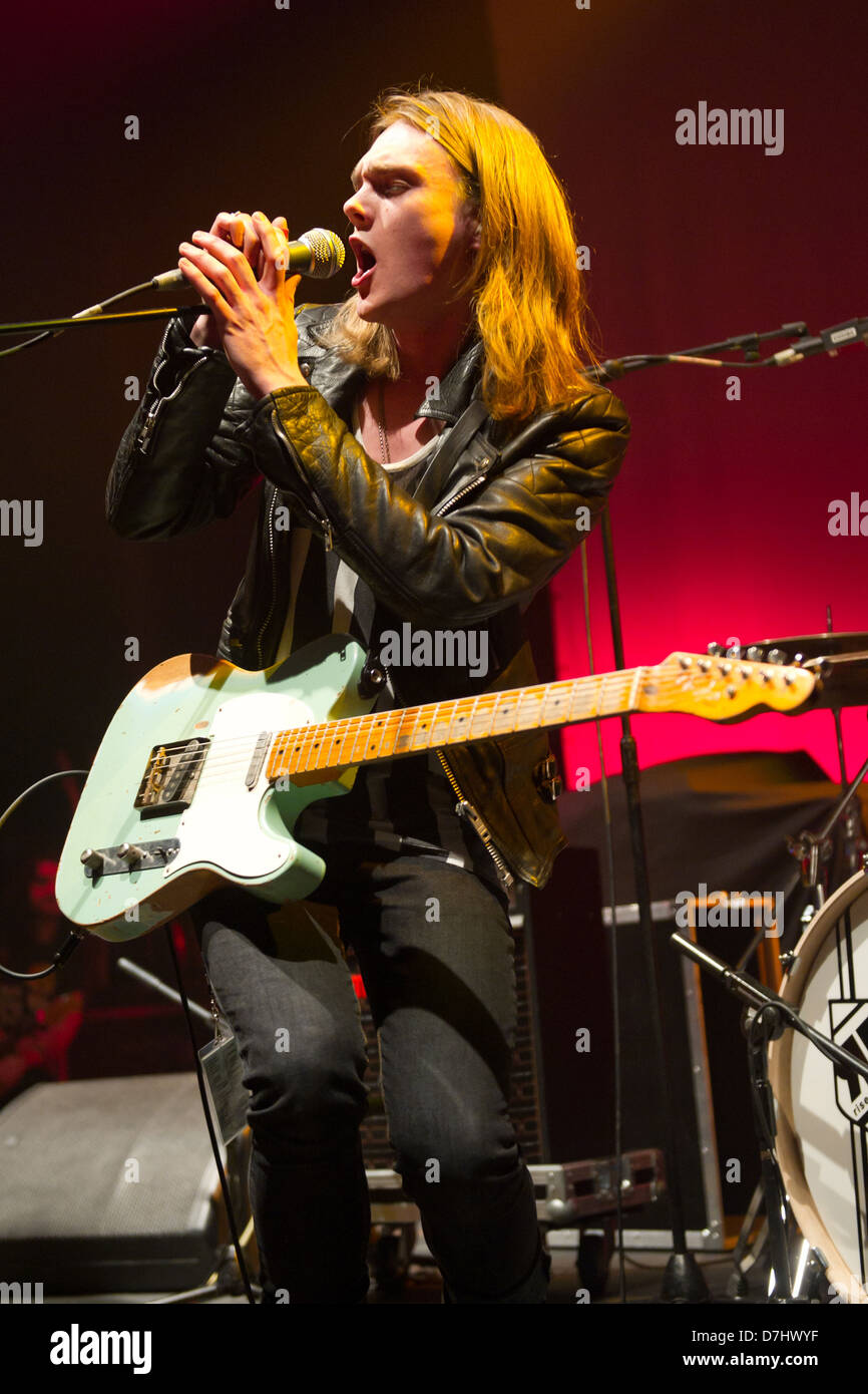Kill It Kid support The Joy Formidable at The Roundhouse, London. 8th ...