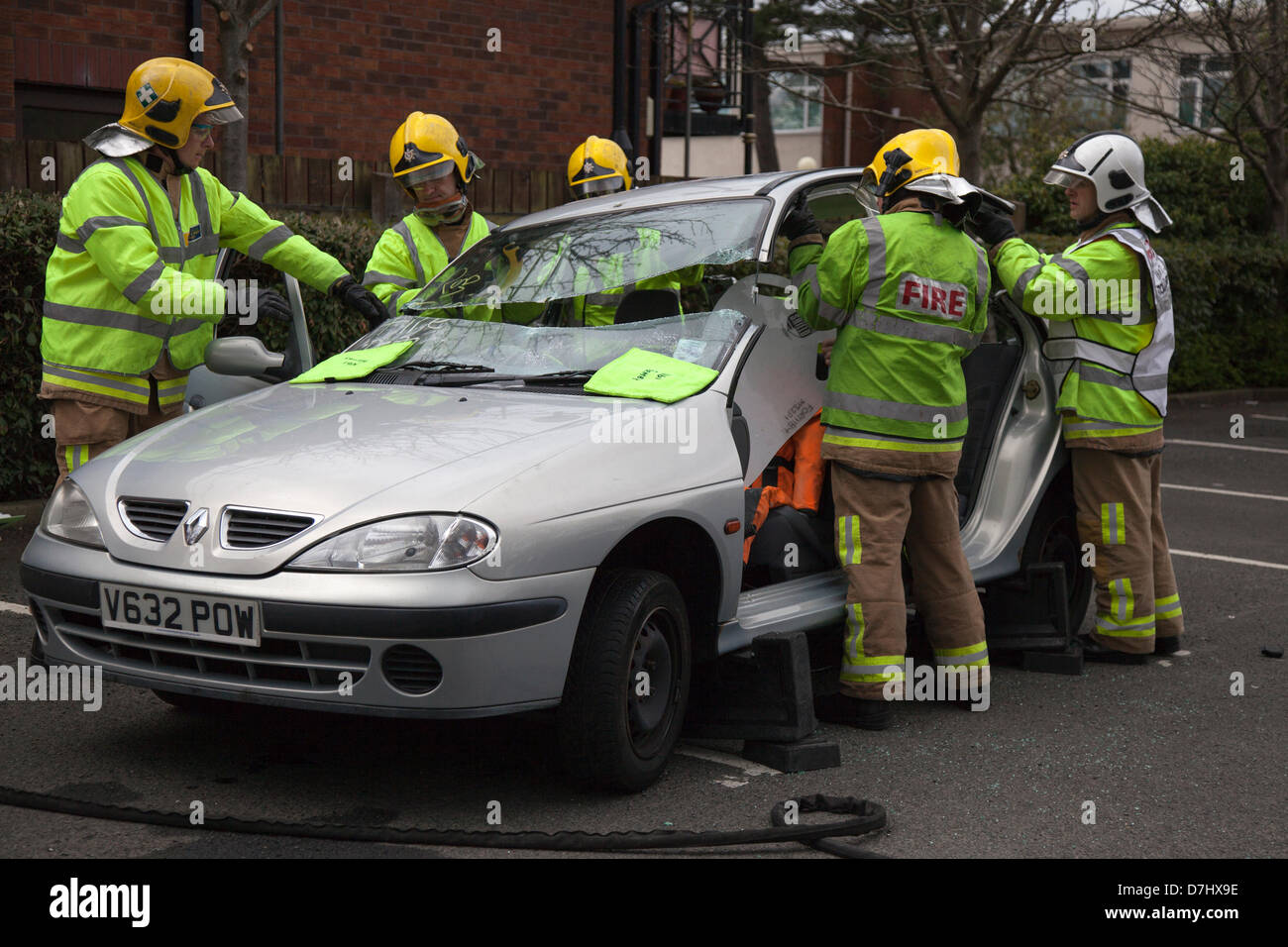 Formby, Merseyside, UK 8th May, 2013. Removing the car roof at the ...