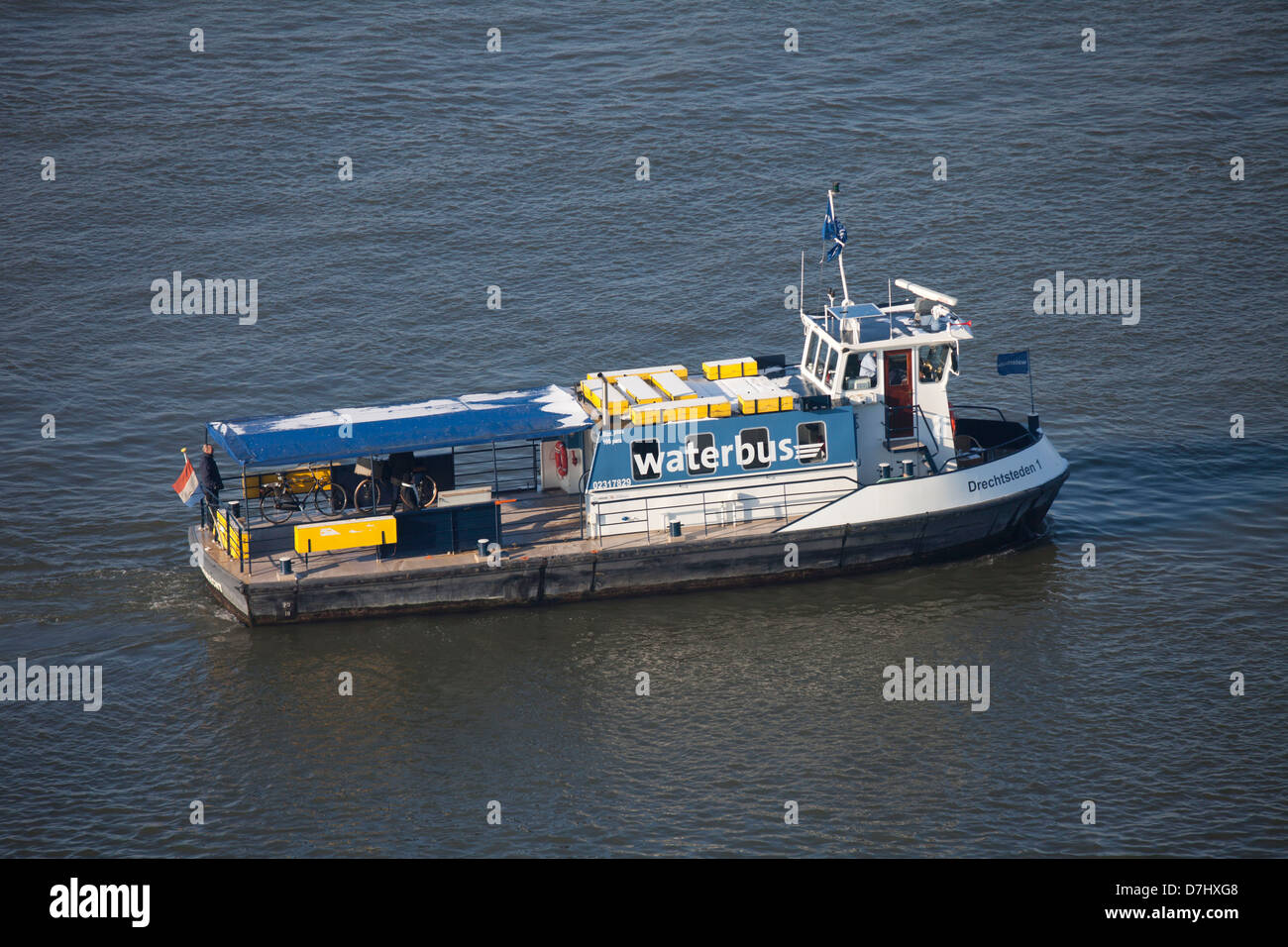 Passenger ferry between city hi-res stock photography and images - Alamy