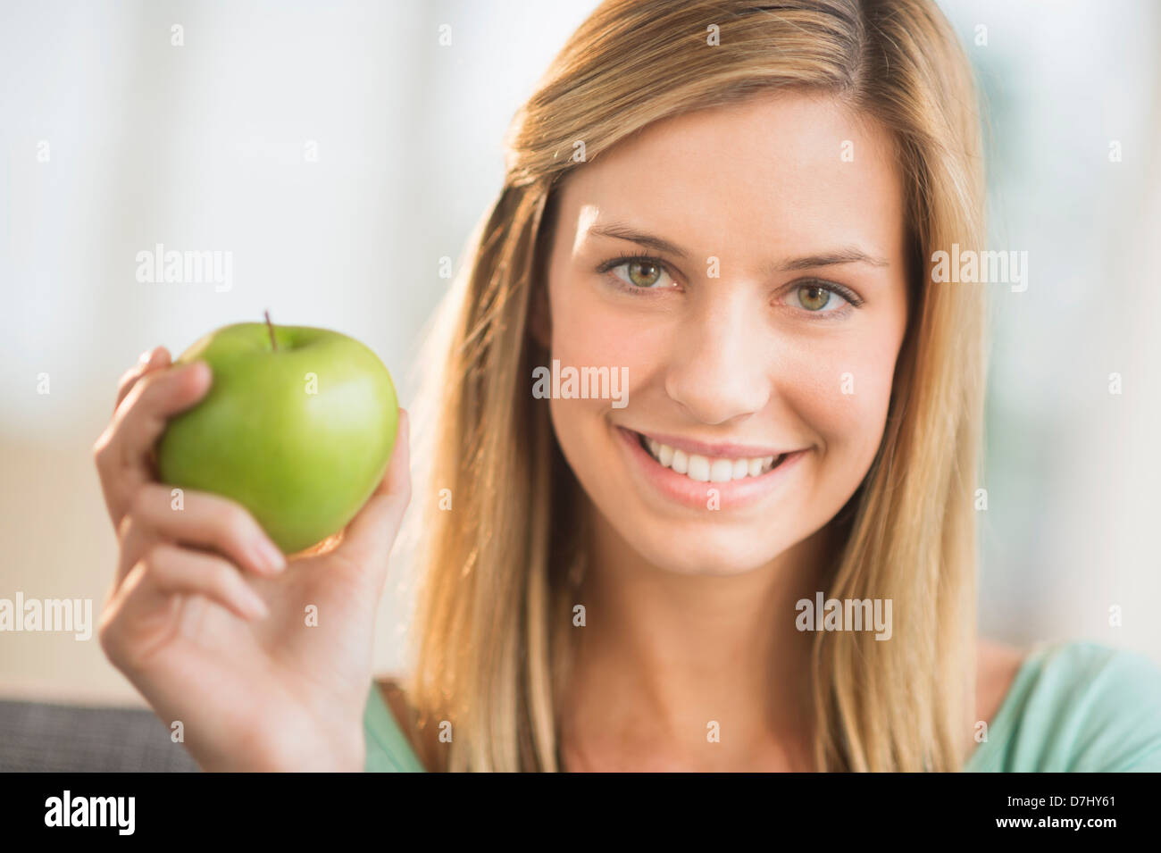 Granny portrait hi-res stock photography and images - Alamy