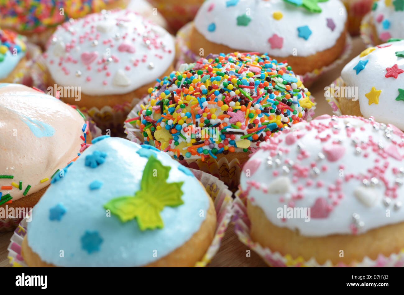 Array cupcakes hi-res stock photography and images - Alamy