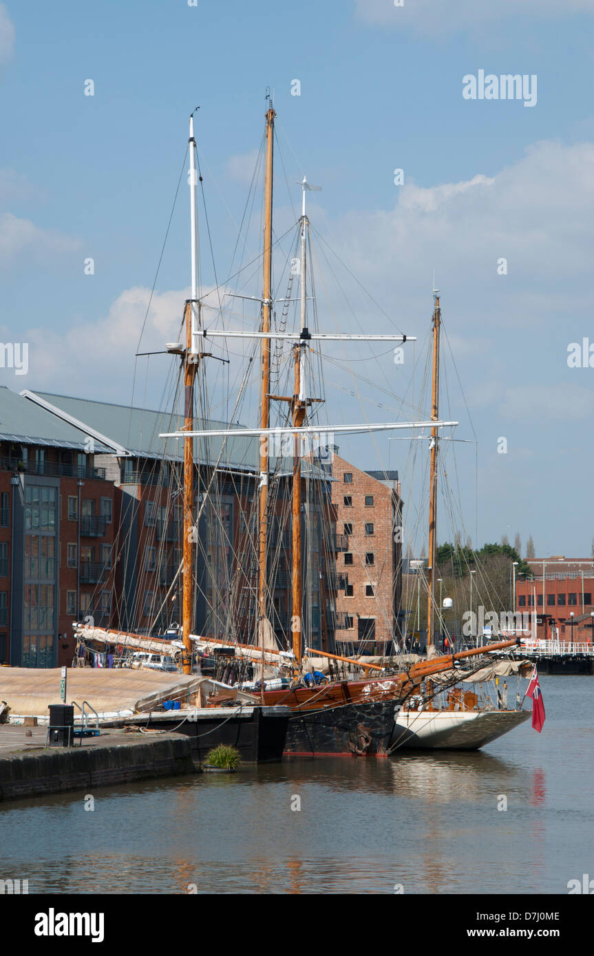 Stern mast hi-res stock photography and images - Alamy
