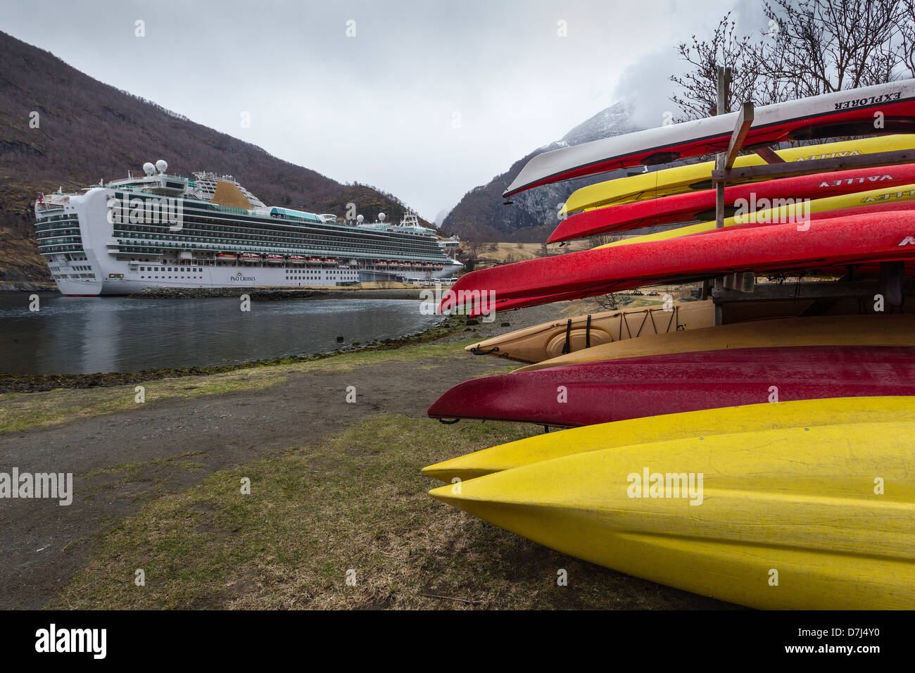 Venture canoes hi-res stock photography and images - Alamy