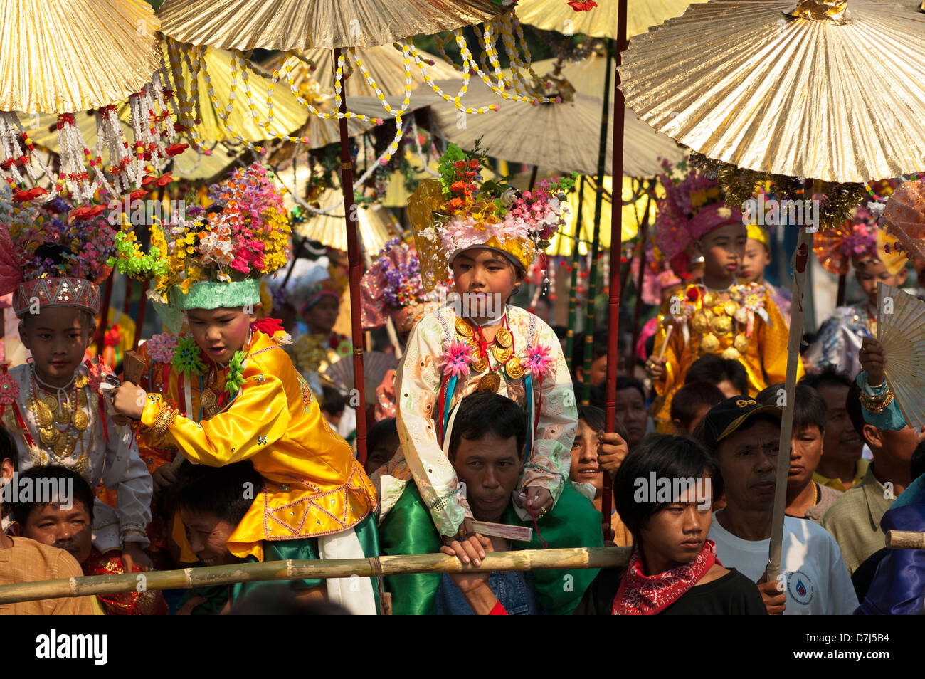 Ordination parade hi-res stock photography and images - Alamy