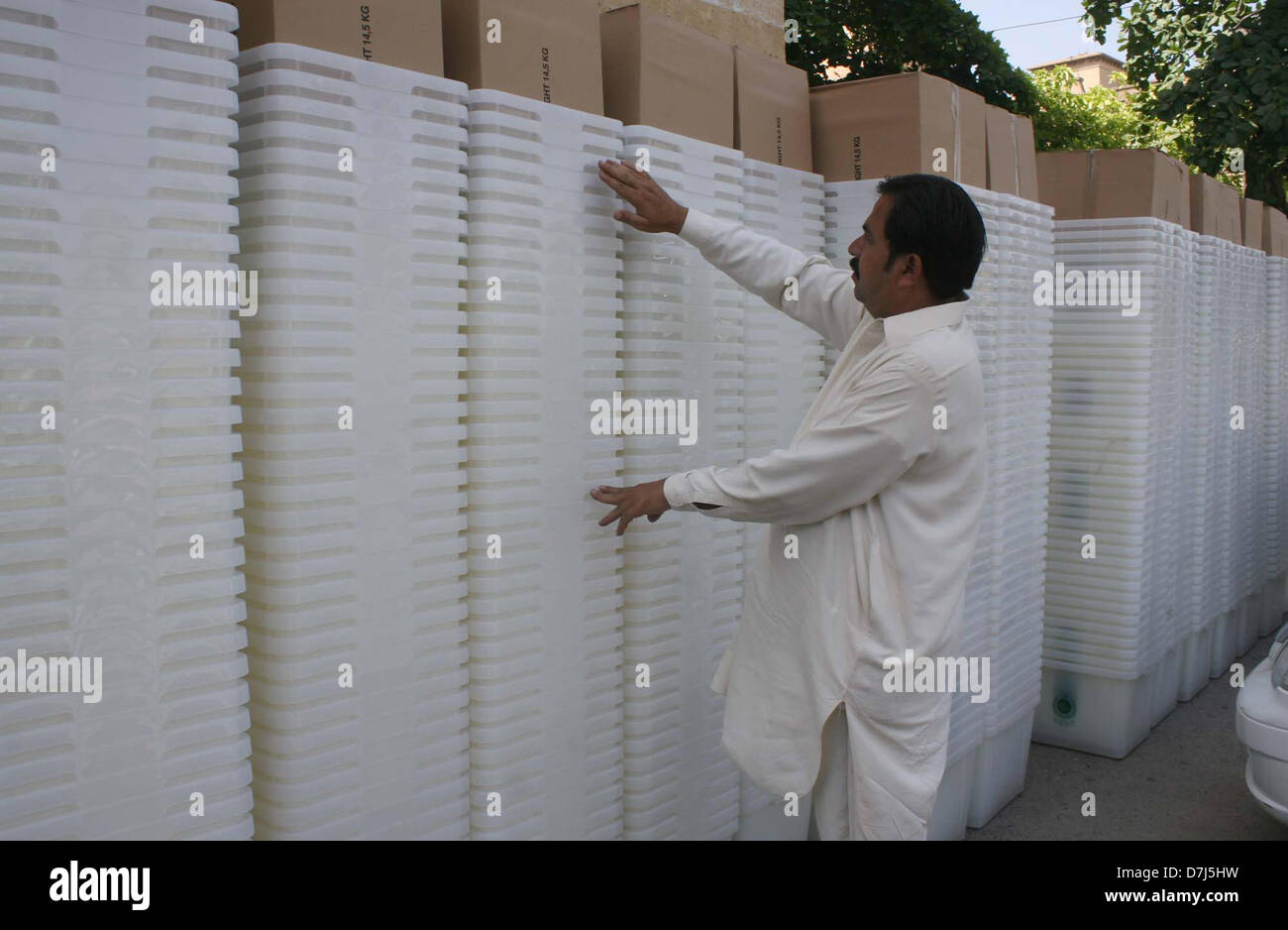 General election ballot boxes hi-res stock photography and images - Alamy