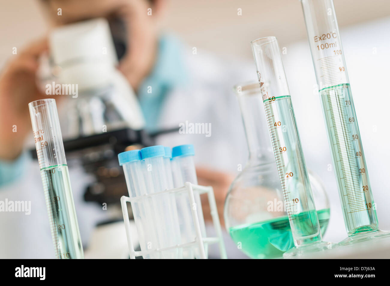 Laboratory glassware hi-res stock photography and images - Alamy