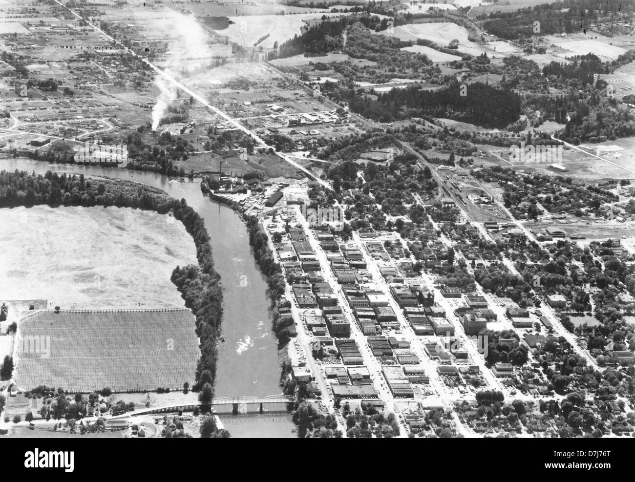 This aerial photograph provides a stunning view of the Willamette River ...