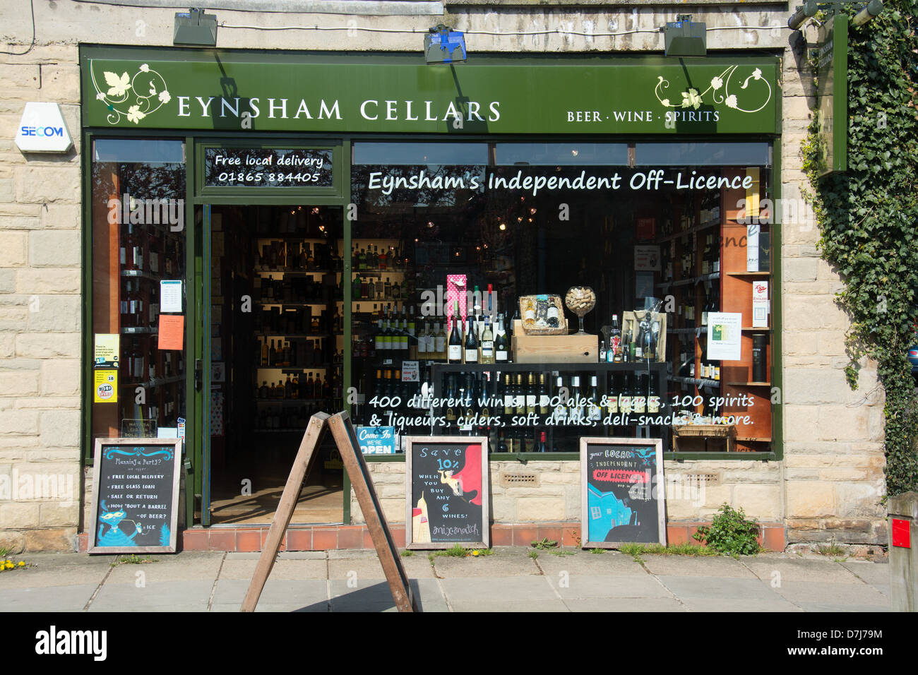 Off licence hi-res stock photography and images - Alamy