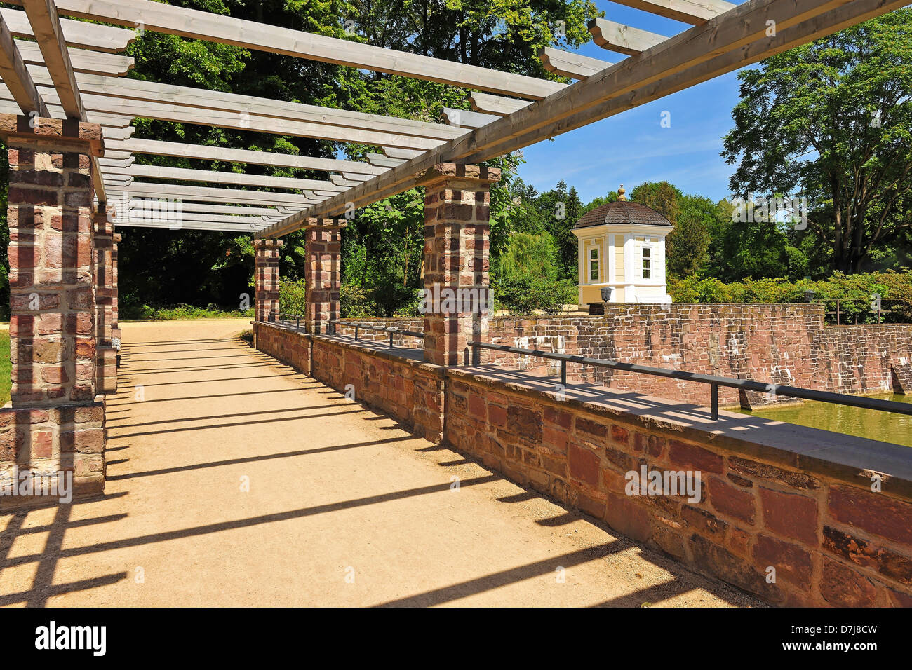 The gas bath house in the spa gardens in Bad Pyrmont Stock Photo - Alamy