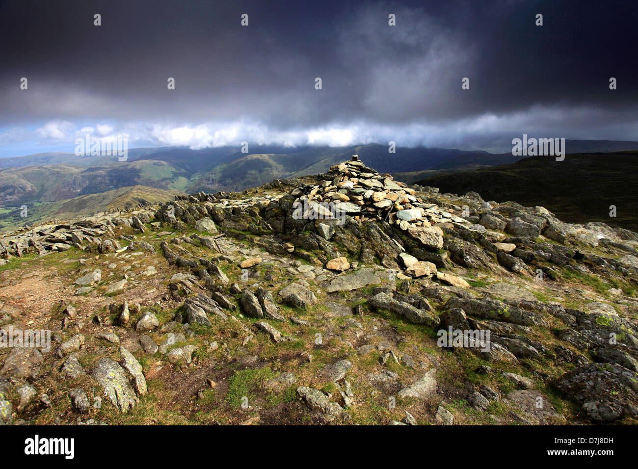 Landscape view over the Dovedale valley, from the Summit ridge of Dove ...