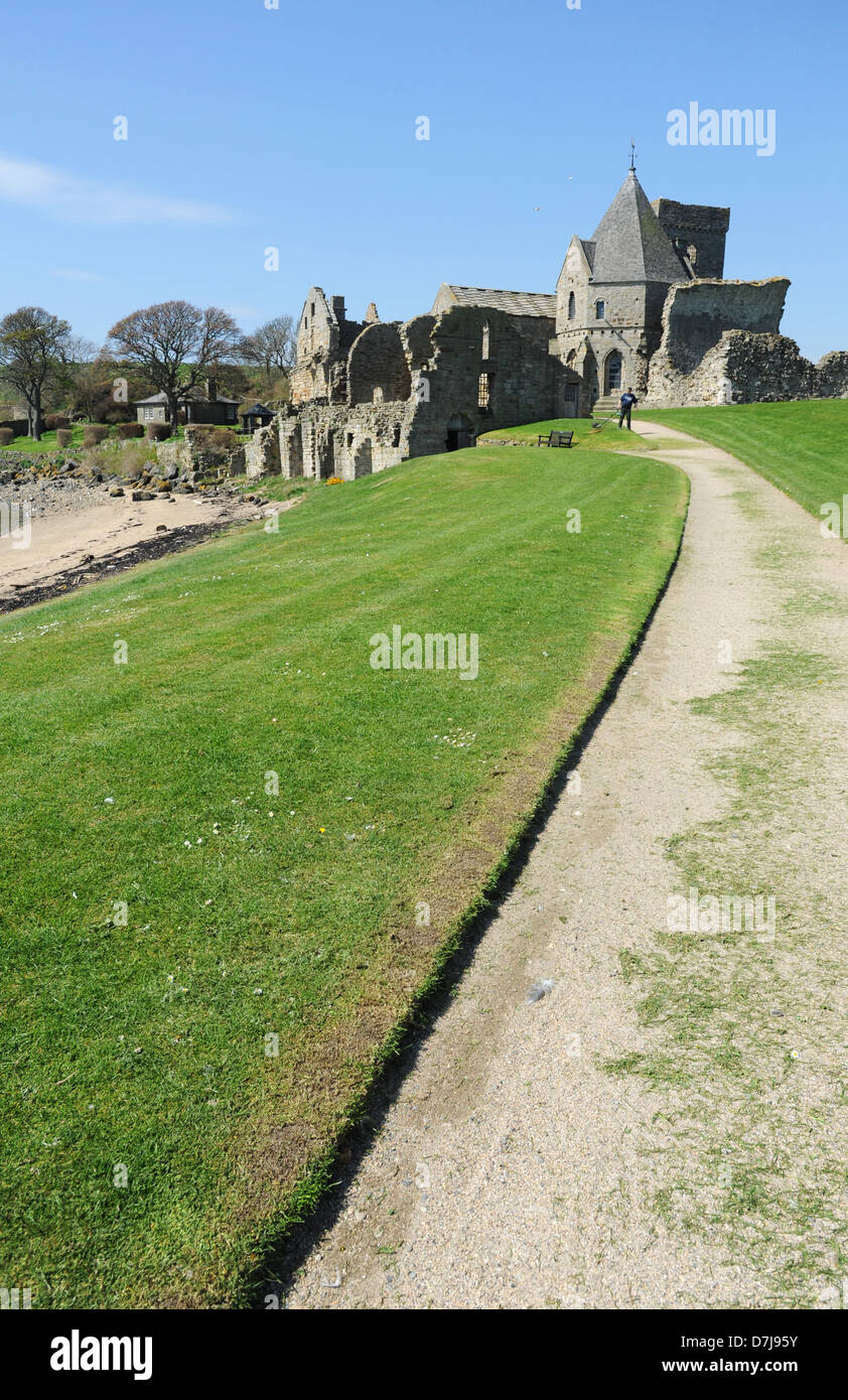 Inchcolm abbey hi-res stock photography and images - Alamy