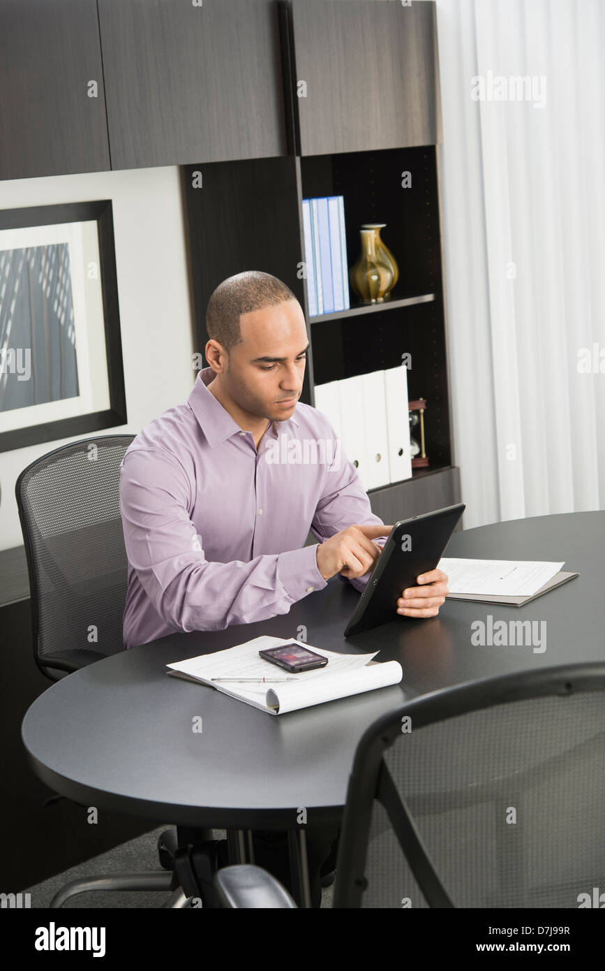 Male executive hi-res stock photography and images - Alamy