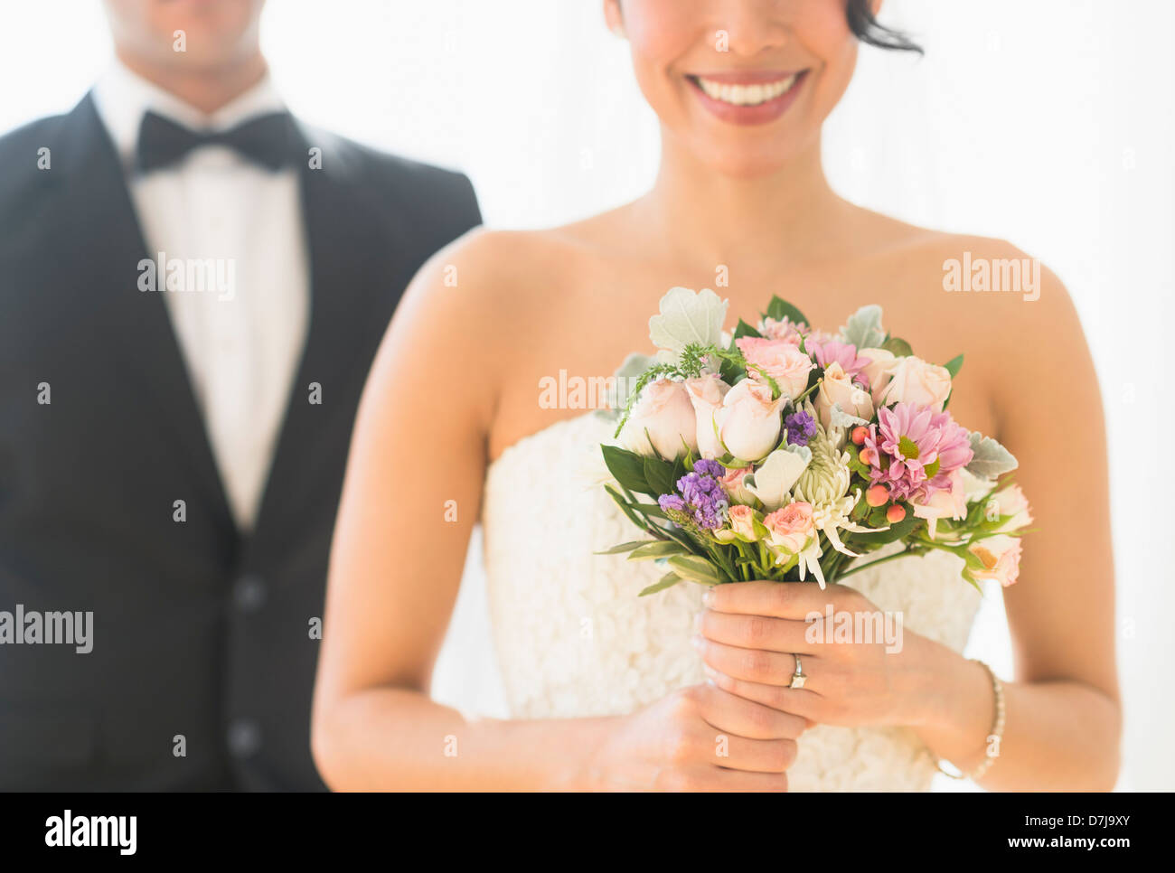 Group portrait wedding couple hi-res stock photography and images - Alamy