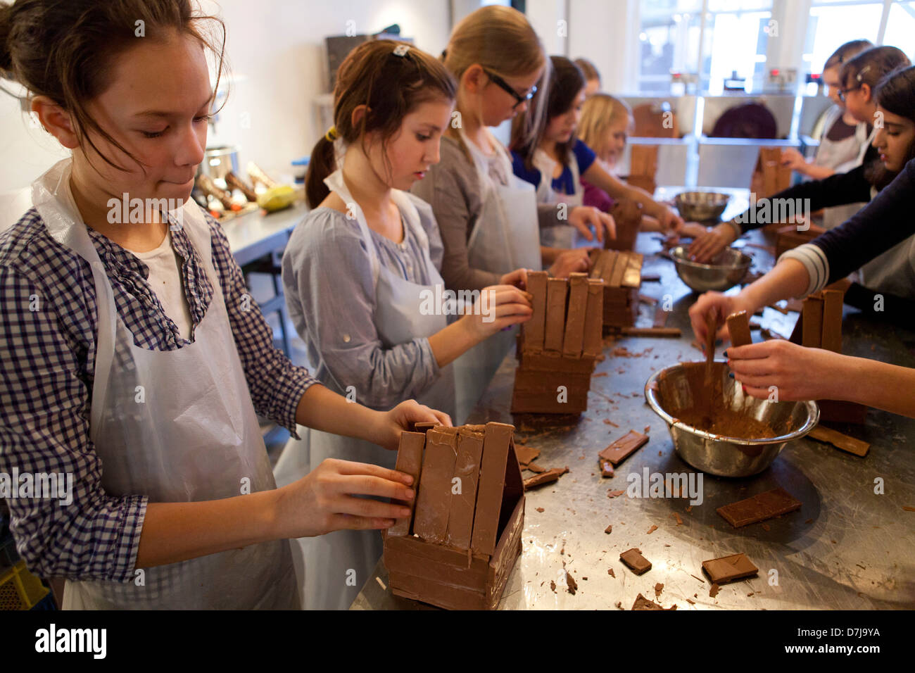 Children indoor hi-res stock photography and images - Alamy