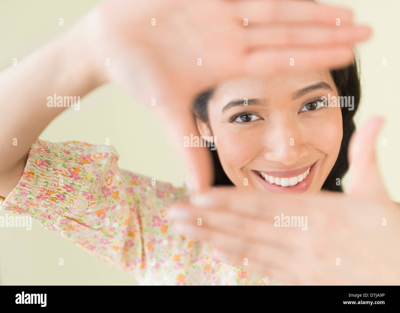Hand frame hi-res stock photography and images - Alamy