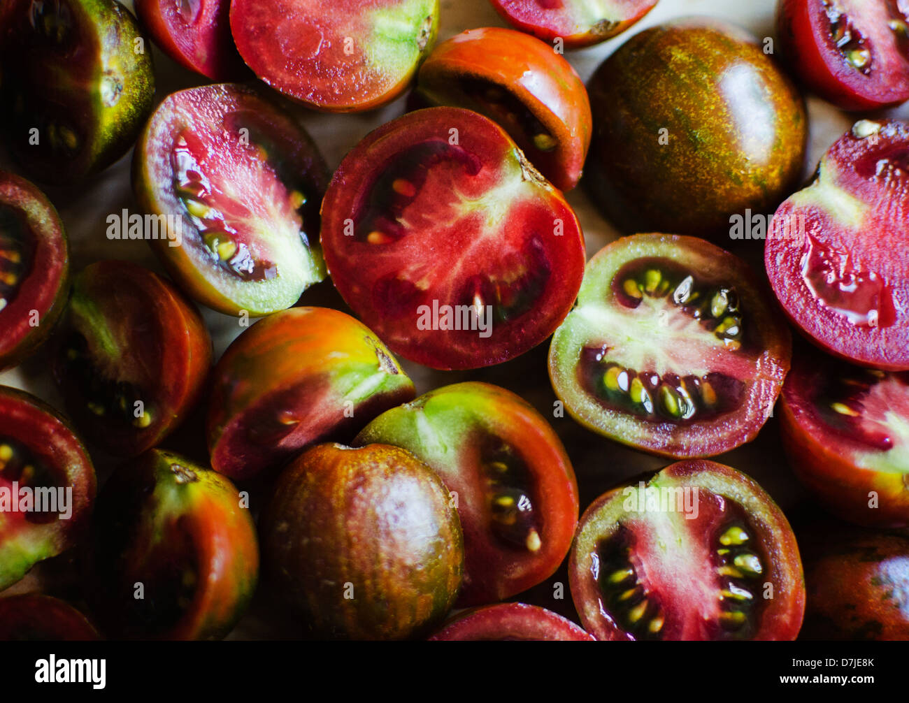 Freshly cut tomatoes Stock Photo - Alamy