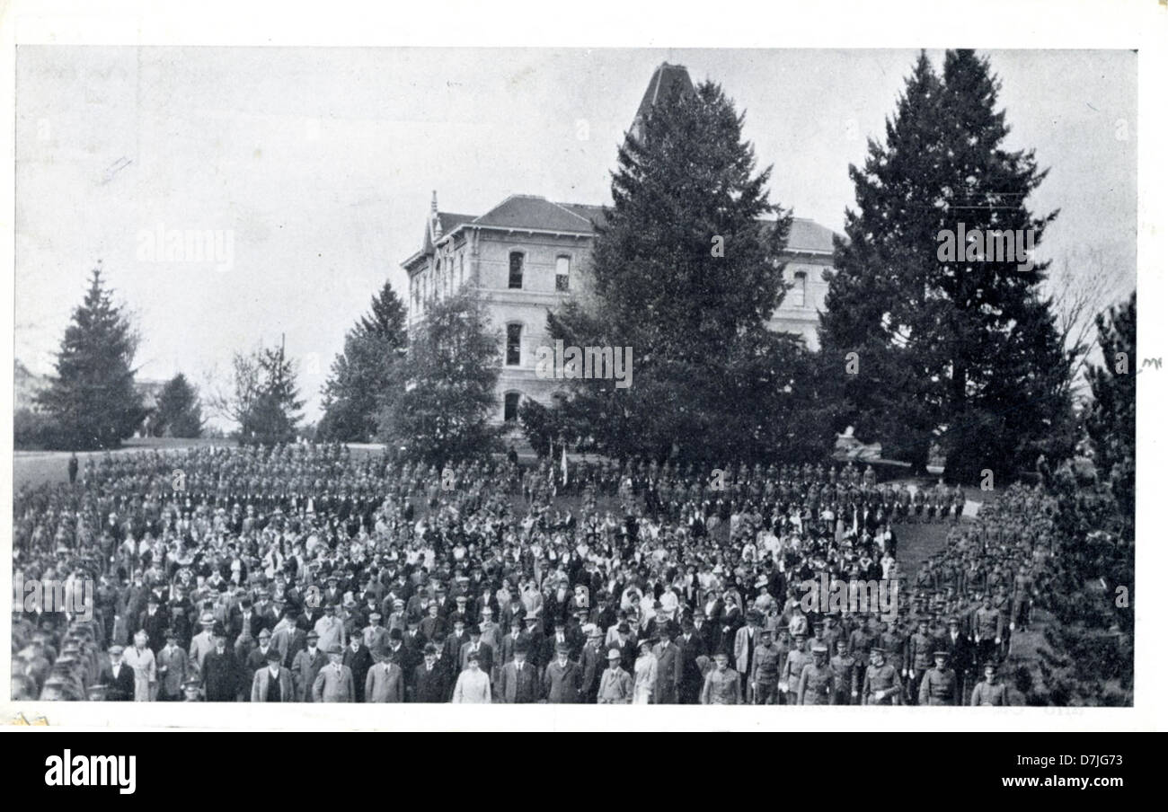 Reflecting campus life from the early 1900s hi-res stock photography ...