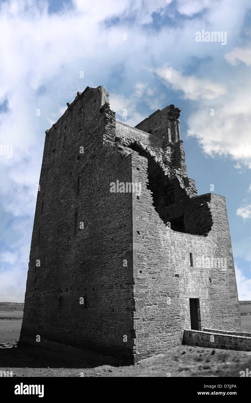 Medieval towerhouse hi-res stock photography and images - Alamy