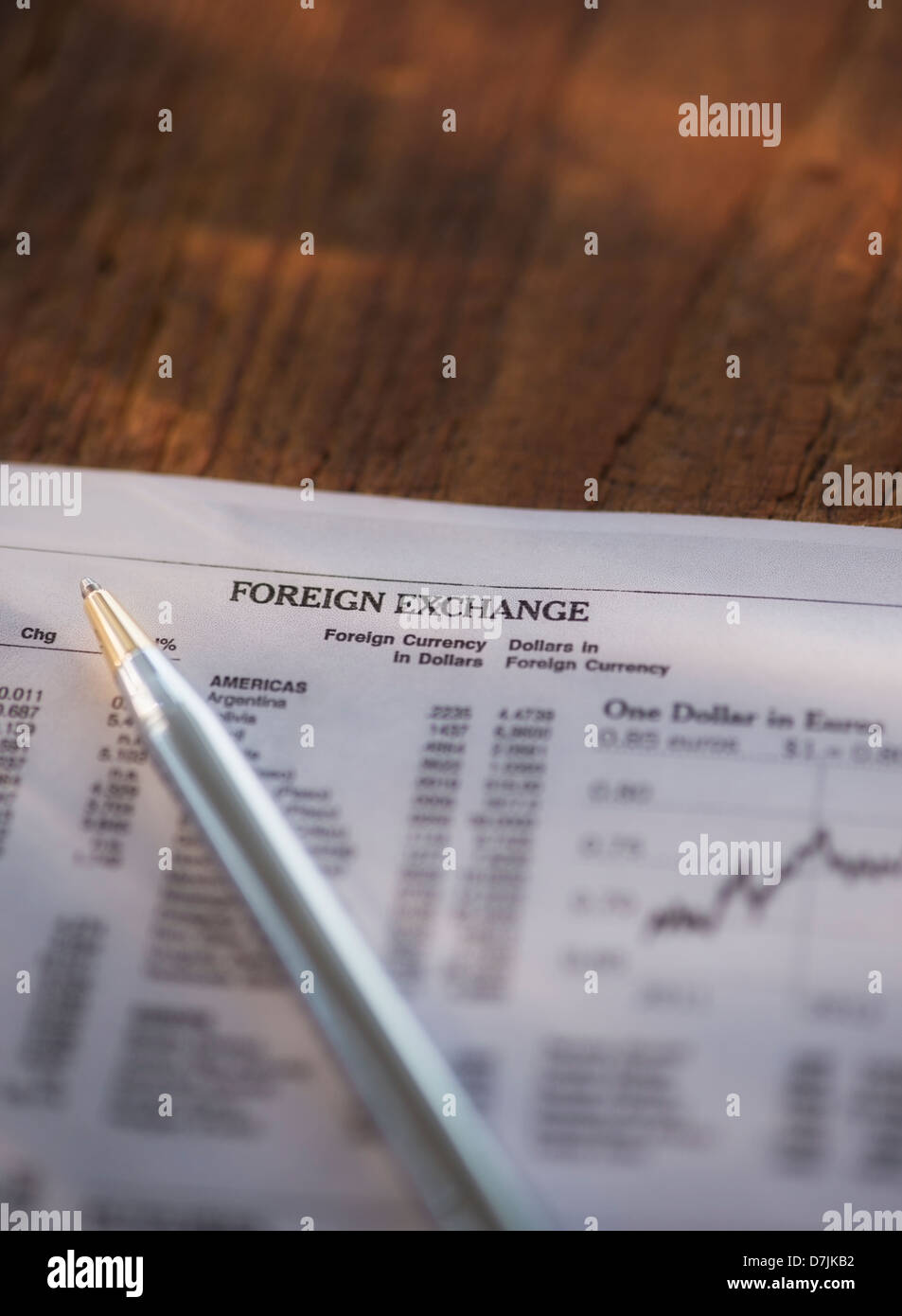 Business people exchanging documents hi-res stock photography and ...