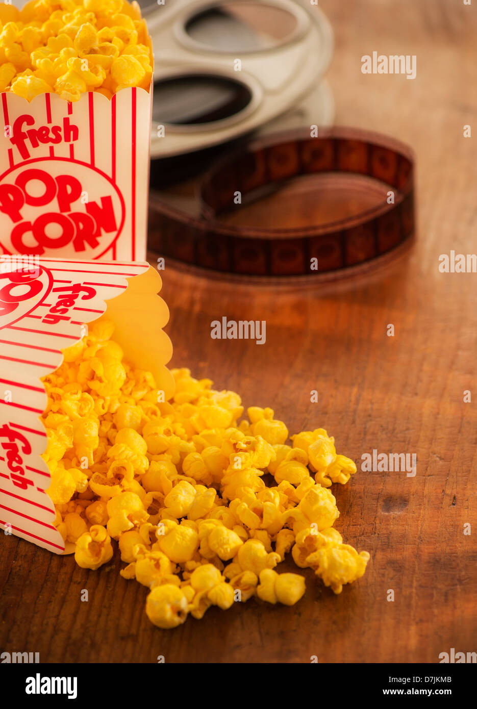 Popcorn box hi-res stock photography and images - Alamy