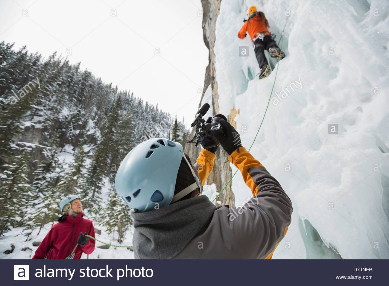 People climbing ice mountain hi-res stock photography and images - Alamy