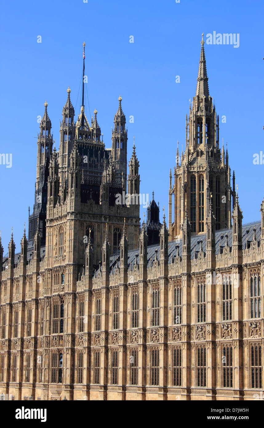 Detailed view of the e view of the Houses of Parliament in London, UK ...