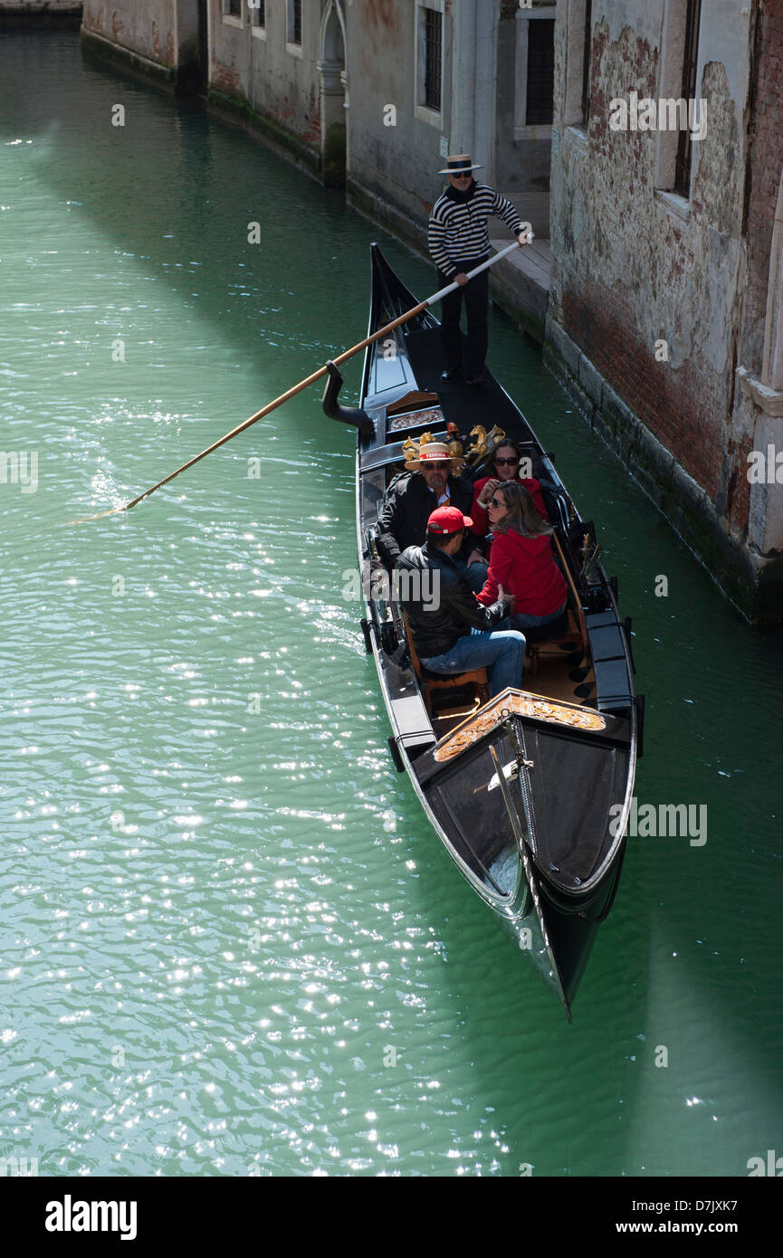 People in gondola hi-res stock photography and images - Alamy