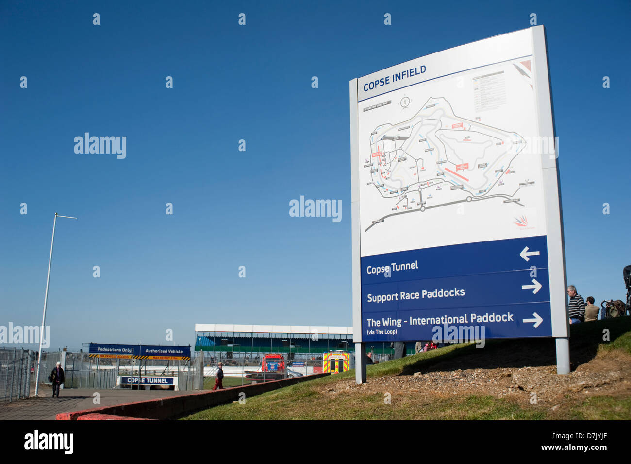 Silverstone circuit sign hi-res stock photography and images - Alamy