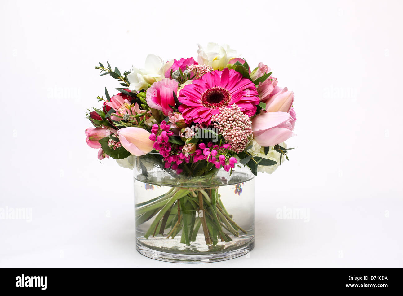A beautiful spring flower arrangement in a clear vase Stock Photo - Alamy