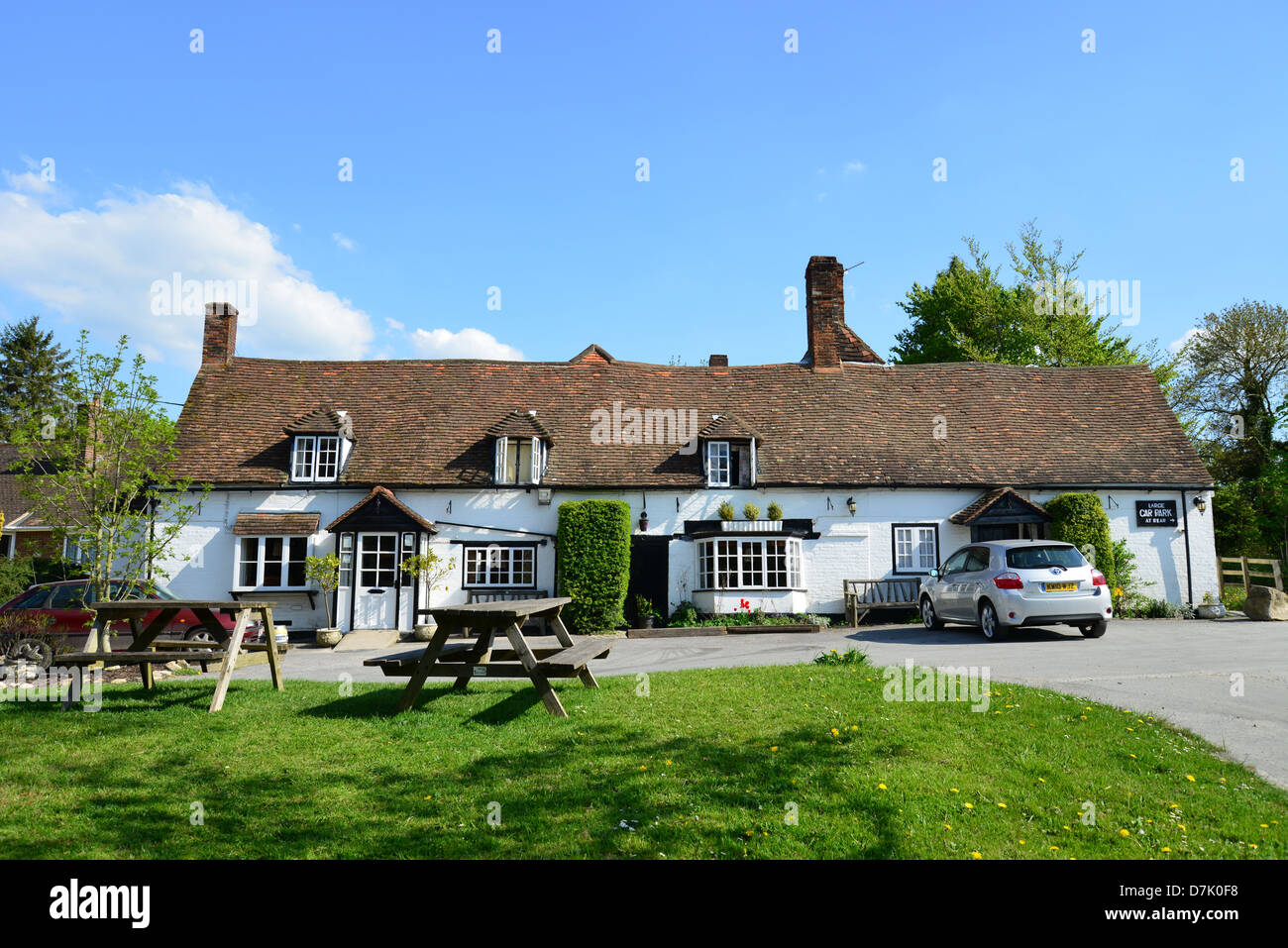 16th-century 'The Lions of Bledlow' pub, Church End, Bledlow ...
