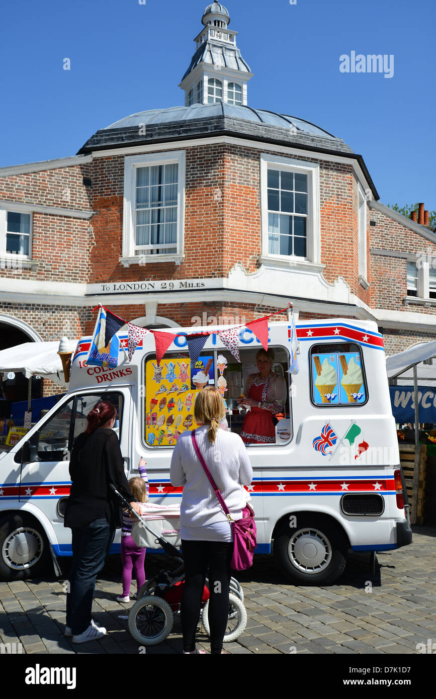 'Soft Ice' ice cream van at High Wycombe Market, High Street, High ...