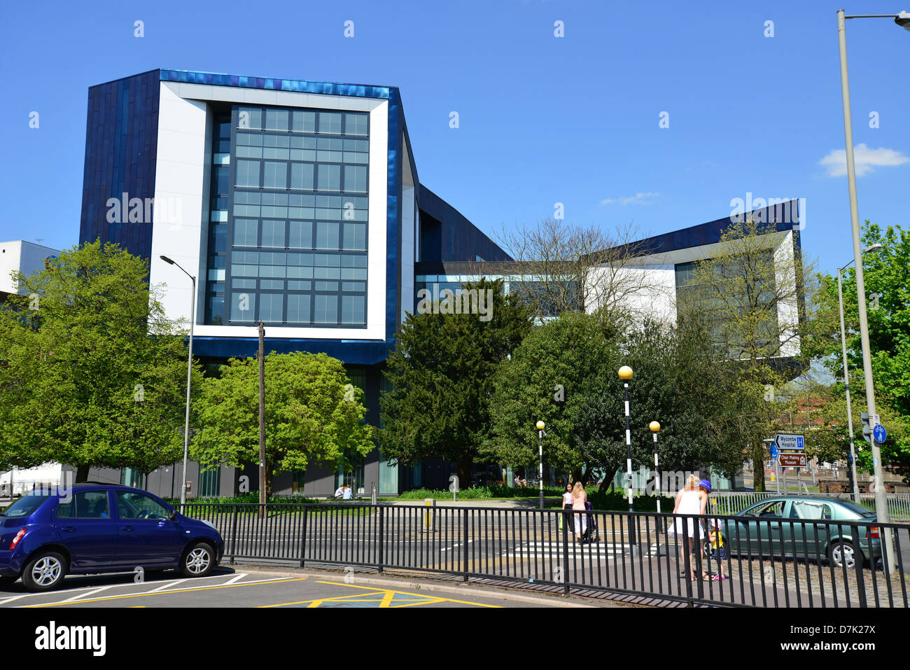 Buckinghamshire new university hi-res stock photography and images - Alamy