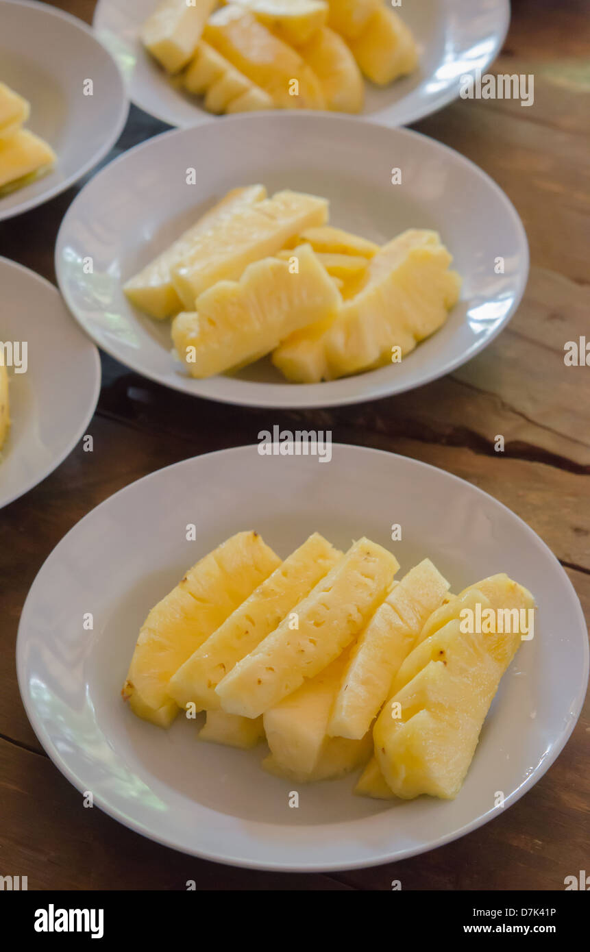 Tropical fruit plate hi-res stock photography and images - Alamy