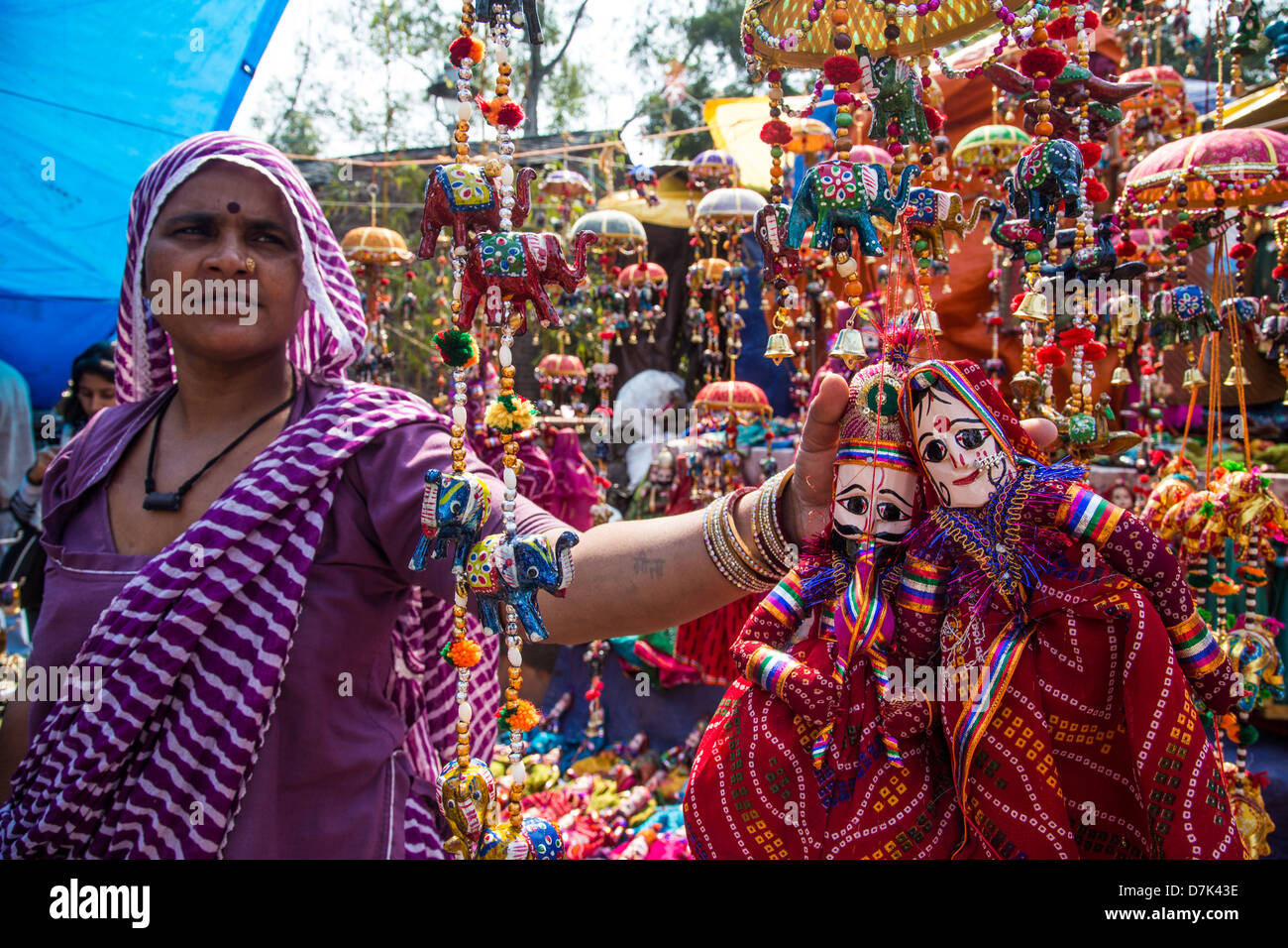 Delhi haat hi-res stock photography and images - Alamy