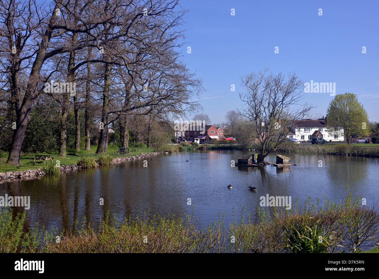 the pond and The Swan Hotel in Hanley Swan, Worcestershire, England ...