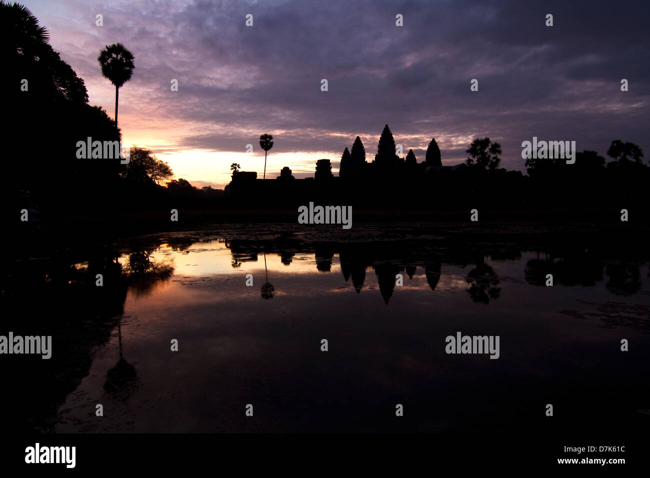 Siem riep cambodia hi-res stock photography and images - Alamy