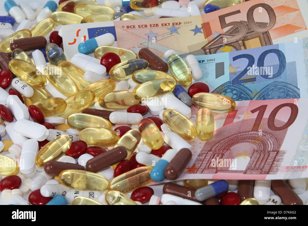 System notes hi-res stock photography and images - Alamy