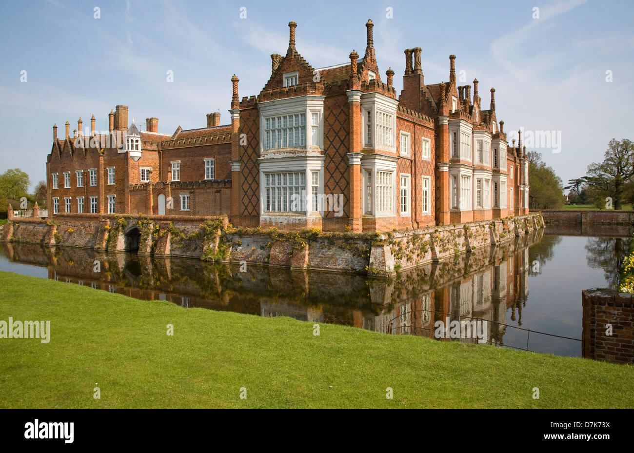 Moat and house Helmingham Hall, Suffolk, England Stock Photo - Alamy