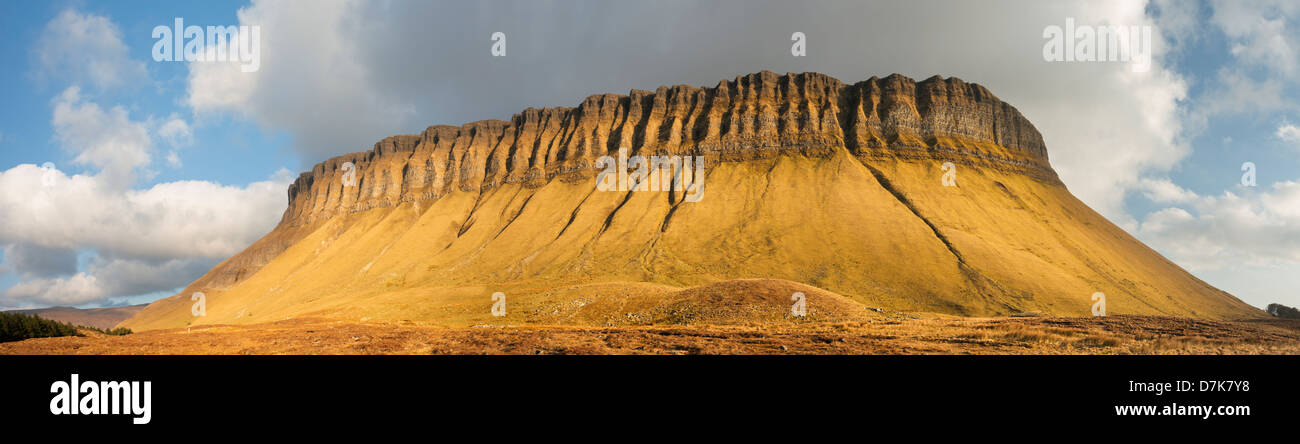 Evening light on the limestone mountain of Benbulben, County Sligo ...
