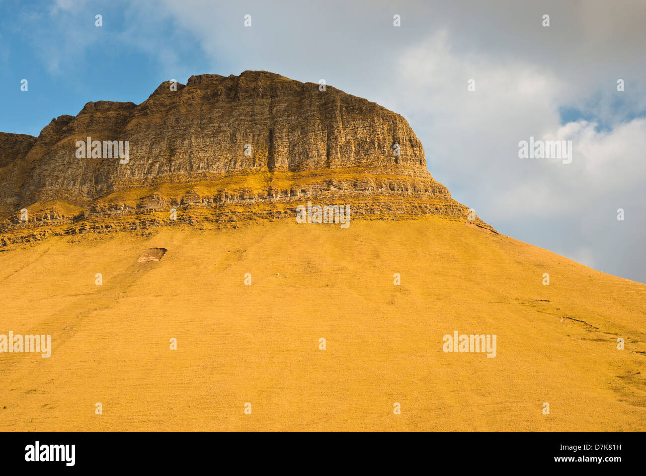 Evening light on the limestone mountain of Benbulben, County Sligo ...