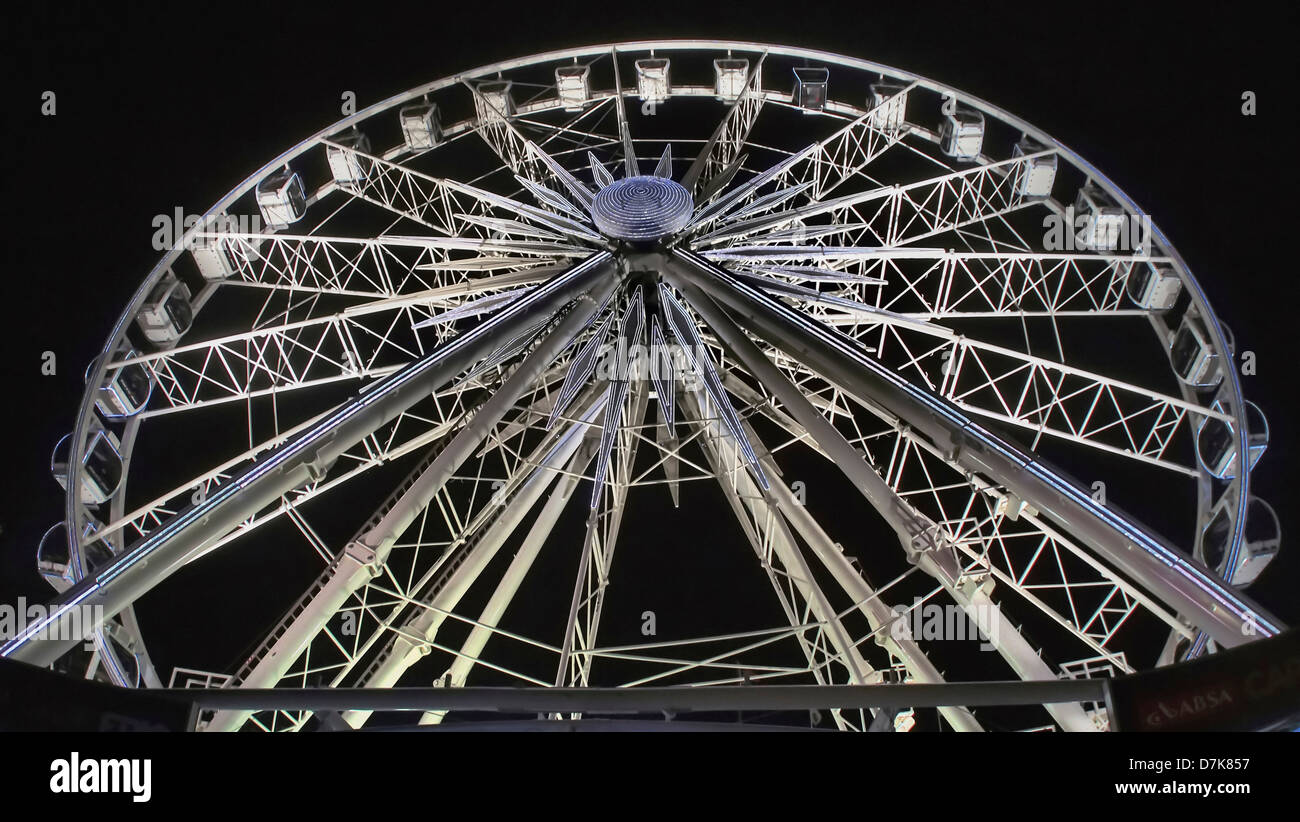 South Africa, Cape Town, Ferris wheel at waterfront Stock Photo - Alamy