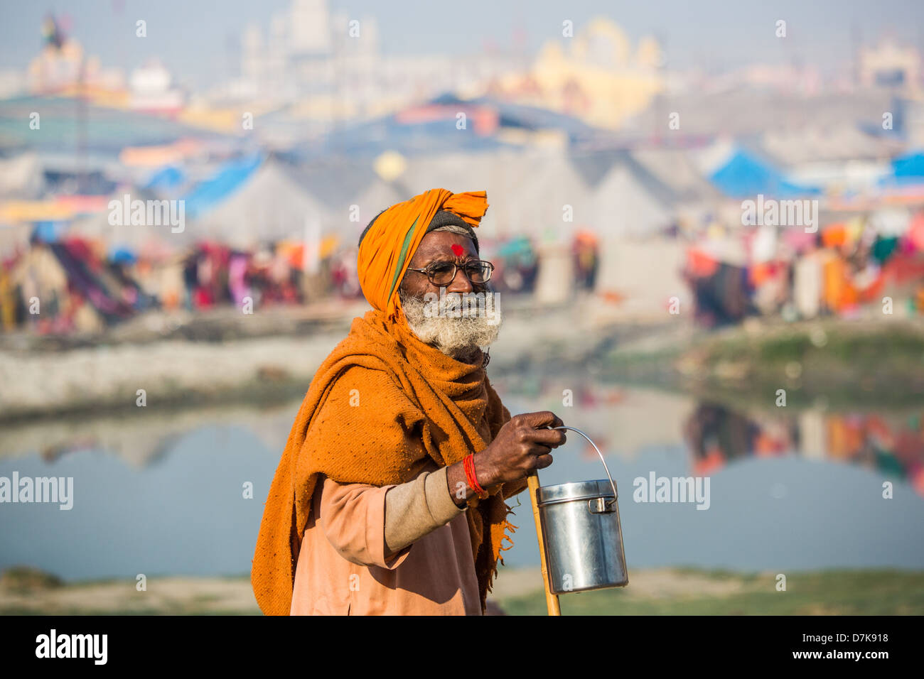 Hindu pilgrim hi-res stock photography and images - Alamy