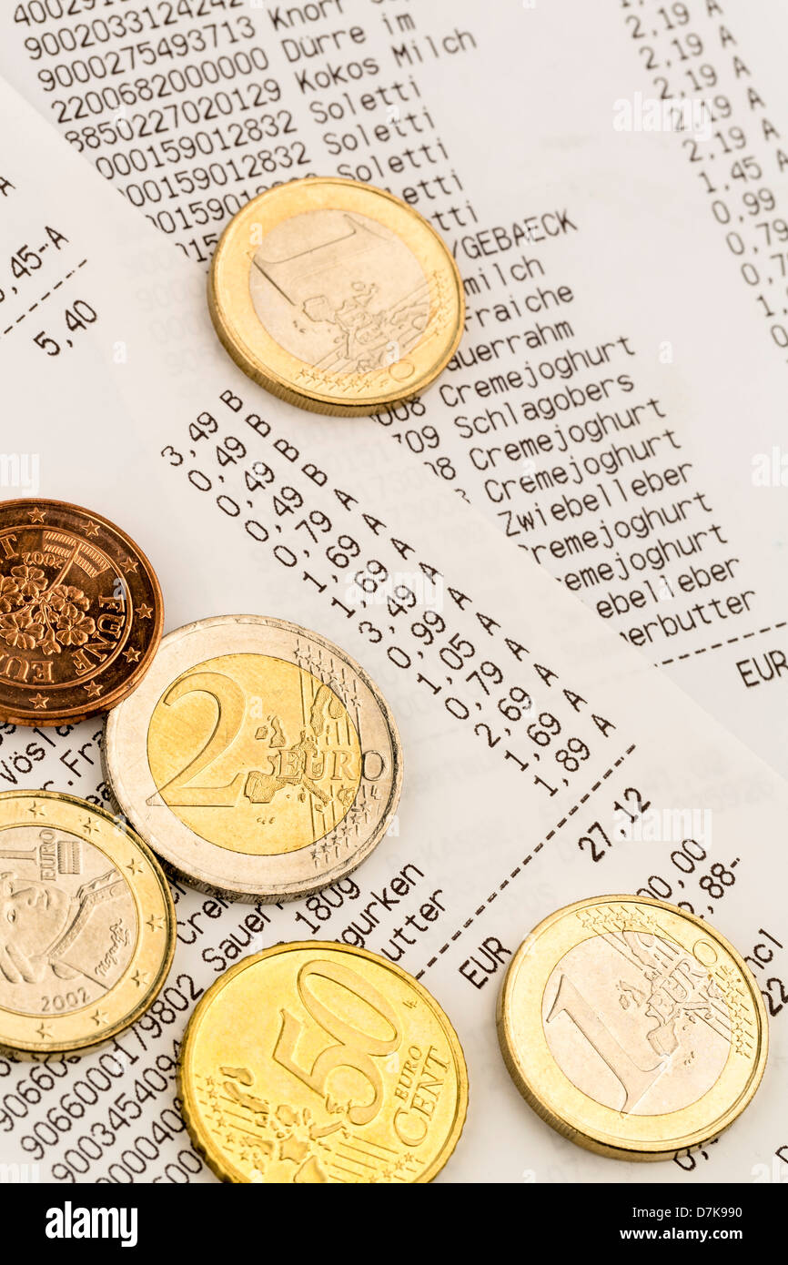 Shopping receipt coins hi-res stock photography and images - Alamy