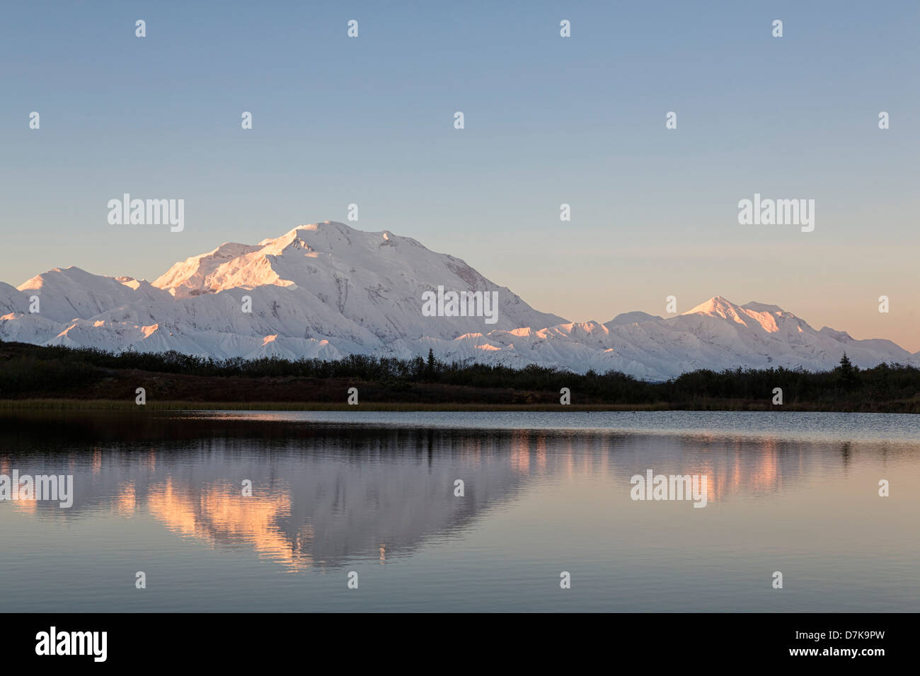 Mount denali reflection pond hi-res stock photography and images - Alamy