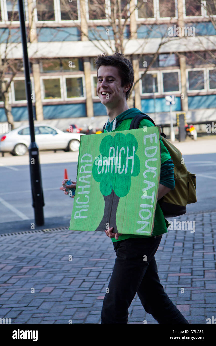 Sheffield university student union hi-res stock photography and images ...