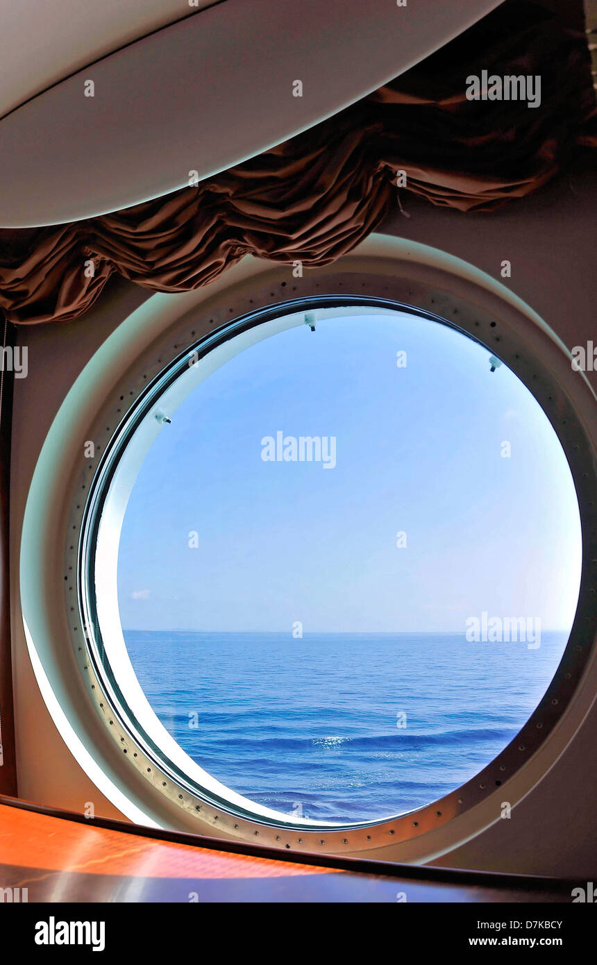 Maritime view with ships hi-res stock photography and images - Alamy