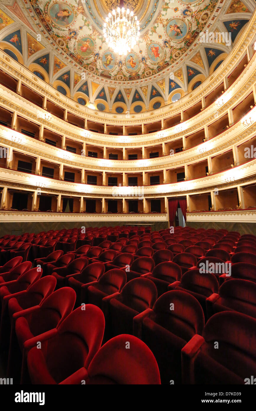 Interior of italian theatre hi-res stock photography and images - Alamy
