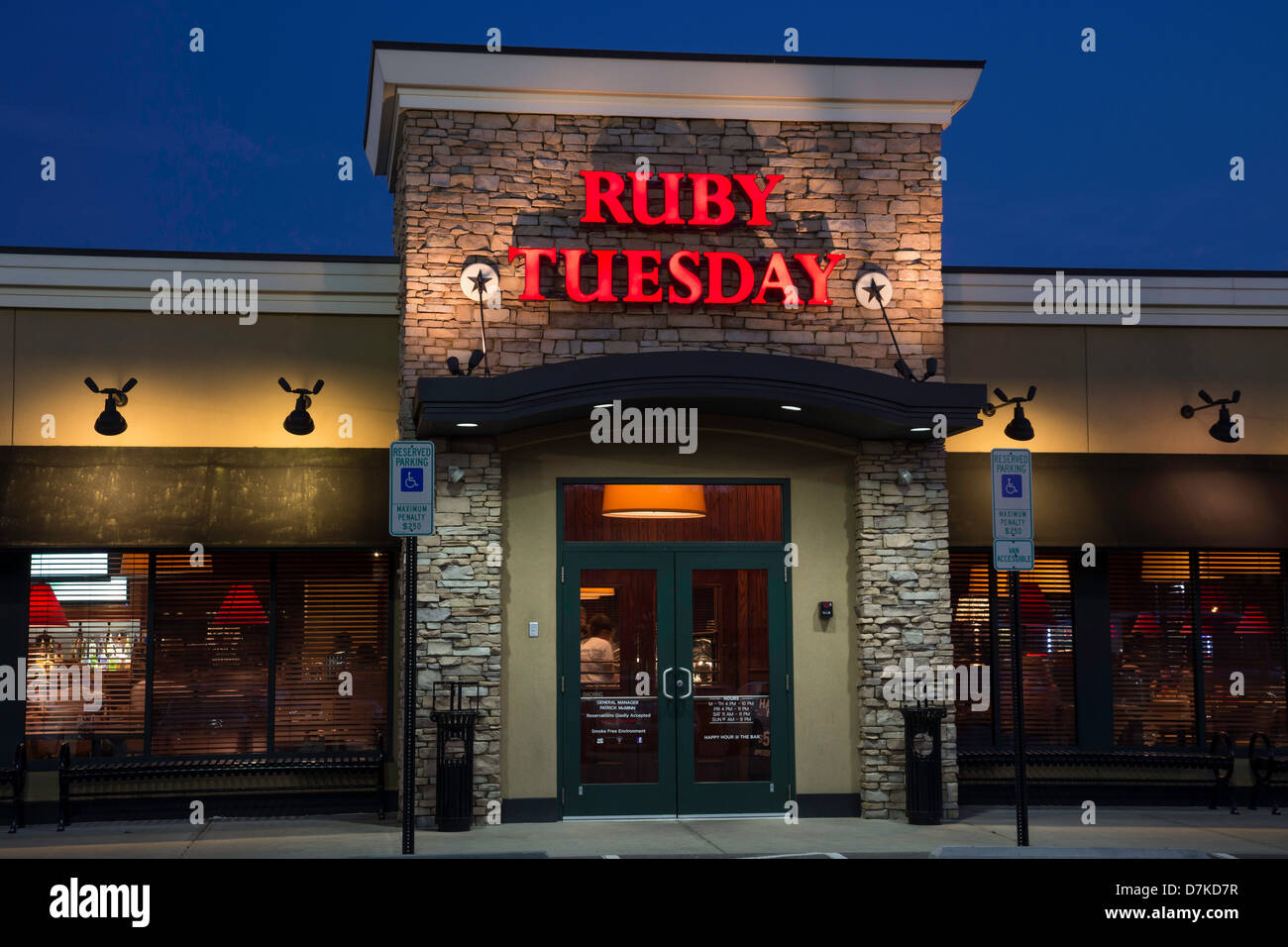 Ruby Tuesday Entrance and Sign, Casual Restaurant, USA Stock Photo - Alamy
